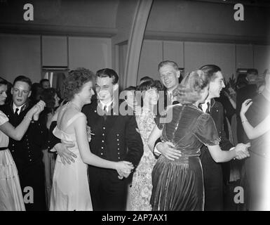 Bal midshipmen Kurhaus Scheveningen @ Date: December 22, 1948 Location ...