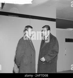 Arrival Russian footballers at Schiphol Airport. Lev Jasjin (right) and ...