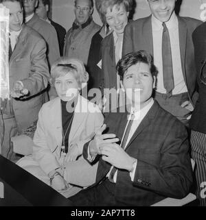 British Pop star Cliff Richard in 1979 Stock Photo - Alamy