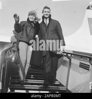 Arrival Walter and Conny at Schiphol Airport, Walter and Conny, January 14, 1965, arrivals, The ...