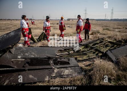 4 members of the crew of the BEA plane that crashed in Munich Captain ...