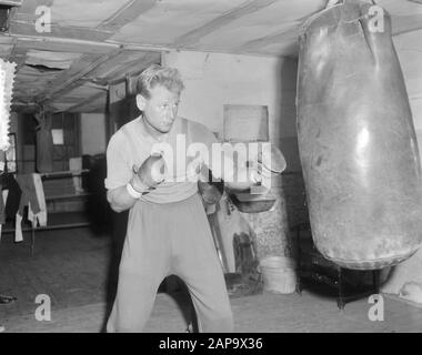 Boxing - Portraits Stock Photo - Alamy