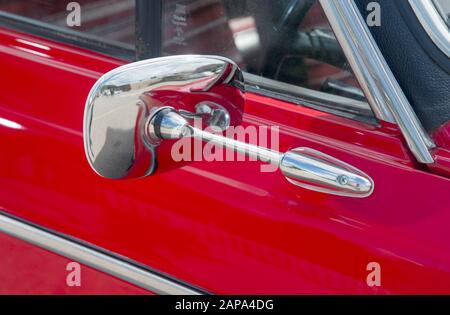 1979 Chrysler Hunter, Rootes Group badge sharing version of the Hillman ...