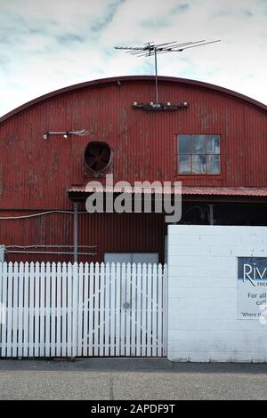 WW2 Nissen Hut, Quonset huts Newfarm, Brisbane Stock Photo - Alamy