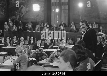 Andre van der Louw installed as mayor of Rotterdam; mayor Van der Louw ...