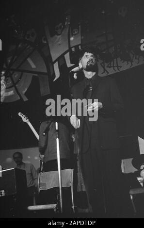 Anti-Christmas celebration in Paradiso Date: December 25, 1968 ...