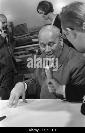 Crew members of Shell supertanker Marpessa, who sank at Dakar, arrived ...