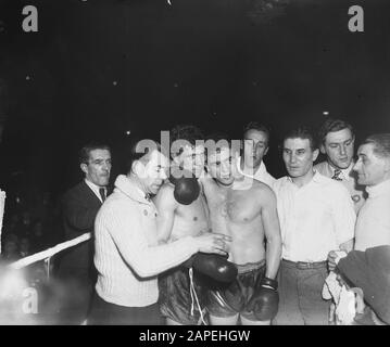 Brussels. Boxing medium weight. Battle Luc van Dam (left) vs. Cyrille ...