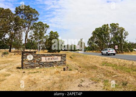 Lexton Australia / Township entry sign in Lexton Victoria Australia ...
