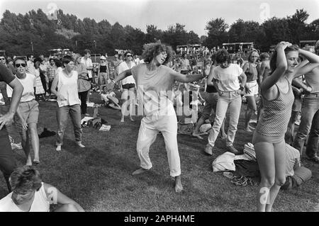 Dancing visitors, August 20, 1983, festivals, music, The Netherlands ...