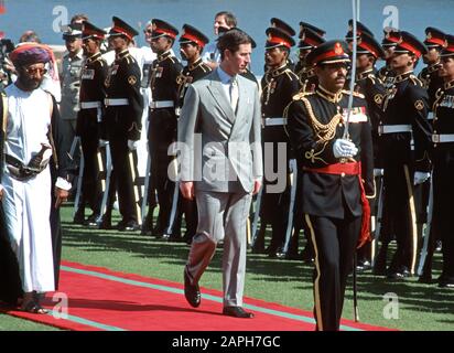 Prince Charles Muscat Oman November 2003 He breaks his fast at Sultan ...