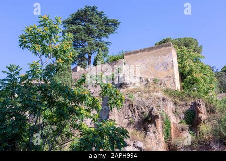 Tarpeian Rock on the Capitaline Hill in Rome Stock Photo - Alamy