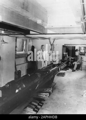 BREAKING ON THE RACK Stock Photo - Alamy