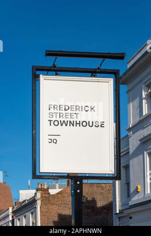 Frederick Street Townhouse in Birmingham Stock Photo - Alamy