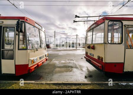 Trolleybus at the stop in Vilnius Stock Photo - Alamy