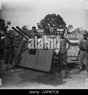 A-Division Surabaya [presentation of weapons and vehicles] Two KNIL ...