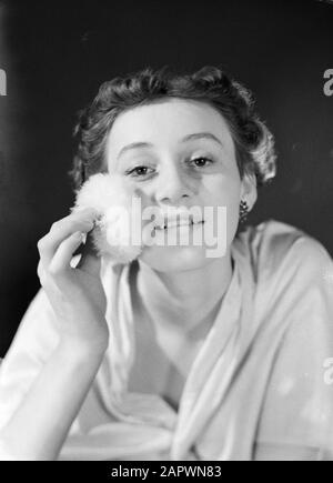 Advertising photography Model with cosmetics Date: undated Keywords ...