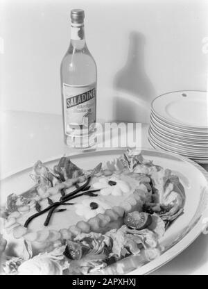 Advertising for salad oil by Unilever Still life of a bottle of ...