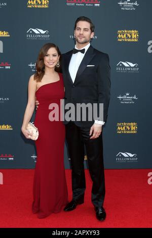 LOS ANGELES - JAN 24: Kimberly Daugherty and Grant Daugherty at the ...