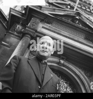 Pater Pire portrait Date: 28 May 1962 Location: Utrecht Keywords ...