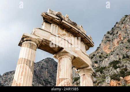 Tholos of Delphi - ancient structures of the Sanctuary of Athena ...