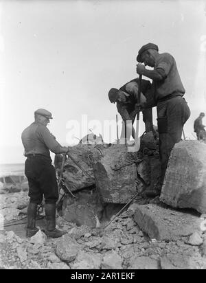 Scheveningen (Atlantikwal) Scheveningen, demolition of bunkers and ...
