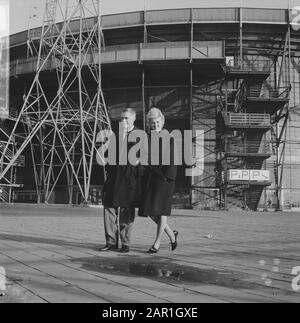 First foreign player of Feyenoord, the Swede Harry Bild, pose with his ...