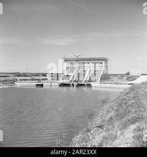 poldering and milling, water boards, ground, under construction ...