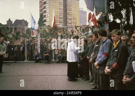 Strikes in Poland 1980: Leninwerf Gdansk Strike leader Lech Walesa ...