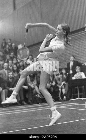 Badminton. Gillian Gilks Stock Photo - Alamy