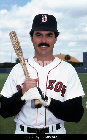 Baltimore Orioles right fielder Dwight Smith Jr. jokes with teammates ...