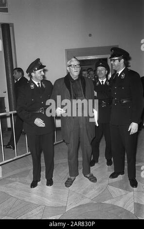 Process Hans van Z. in Utrecht Oude Nol ten feet off Date: 24 february ...