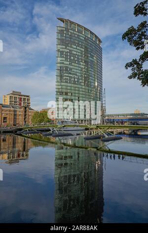 London Marriott Hotel Canary Wharf (designed by HOK, 2004), North Dock ...