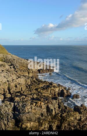 View of carboniferous limestone rocks en route between Limeslade bay ...