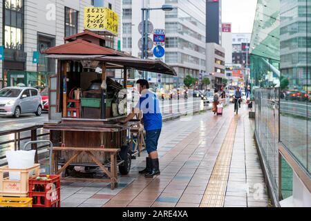 Yatai is the traditional Japanese street food cart Stock Photo - Alamy