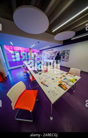 Solihull Public Library Stock Photo - Alamy