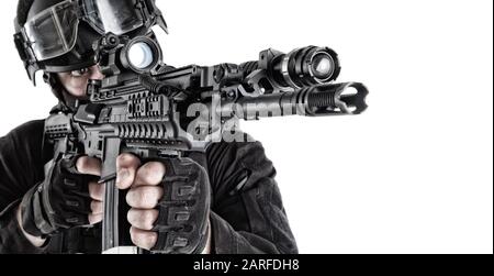 Member of a SWAT Team aiming with his gun Stock Photo - Alamy