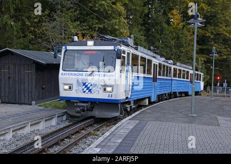 Rack railway to Zugspitze, Bayerische Zugspitzbahn, Eibsee train ...