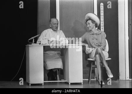 TV recordings of the SNip-en-Snap review Louis Dusée, Piet Muyselaaer ...