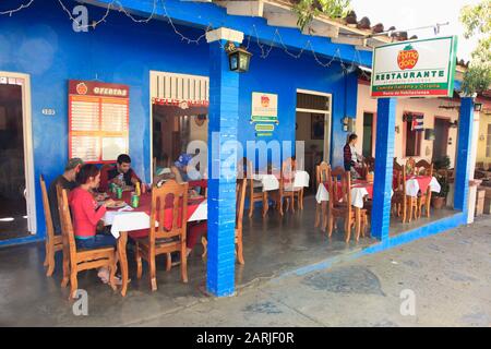 Cuba, Vinales, restaurant Stock Photo - Alamy