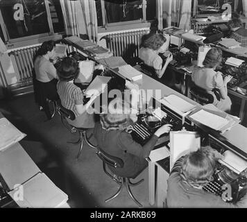 Typing room with typistes Typing room with typistes Date: November 14 ...