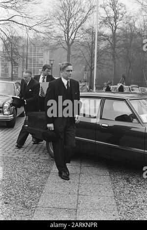 Funeral service for deceased Dr. Beel in Doorn; arrival Romme, February ...