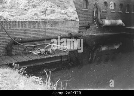 poldering and milling, waterground Date: July 1958 Keywords: poldering ...