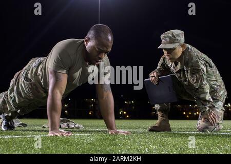 Soldiers from Regional Health Command-Atlantic and the U.S. Army ...
