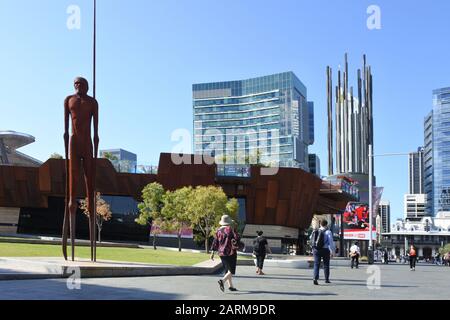 Yagan Square Statue - Perth - Australia Stock Photo - Alamy