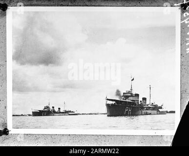 HR MS. Piet Hein (1945-1961) in Japan during the Korean War Stock Photo ...