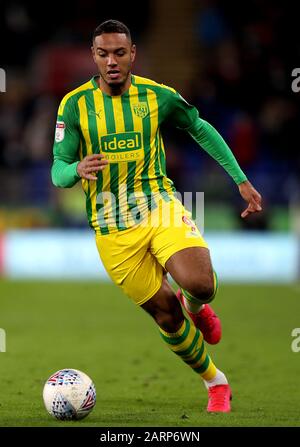 West Bromwich Albion's Kenneth Zohore scores his side's first goal of ...
