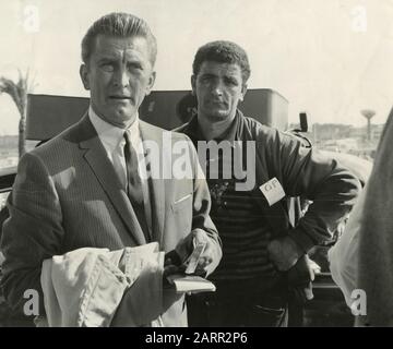 American actor Kirk Douglas in 1977. (AP Photo Stock Photo - Alamy