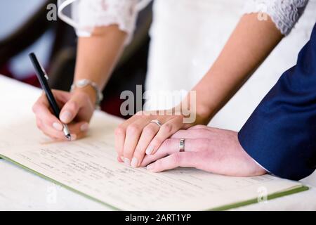 bride. and, groom, signing, the register, sign, marriage, certificate ...
