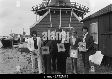 GEORGE BAKER SELECTION pop group with Baker third from left and ...
